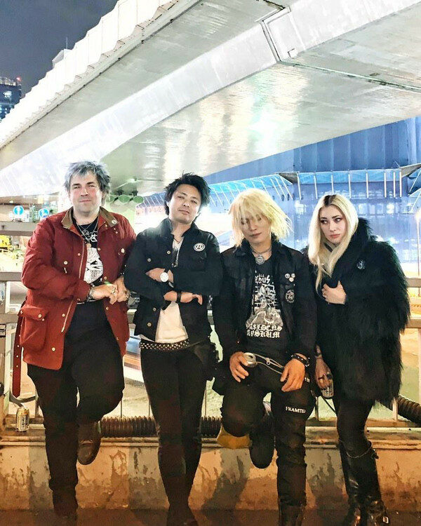 MRR Radio - MAXIMUM ROCKNROLL